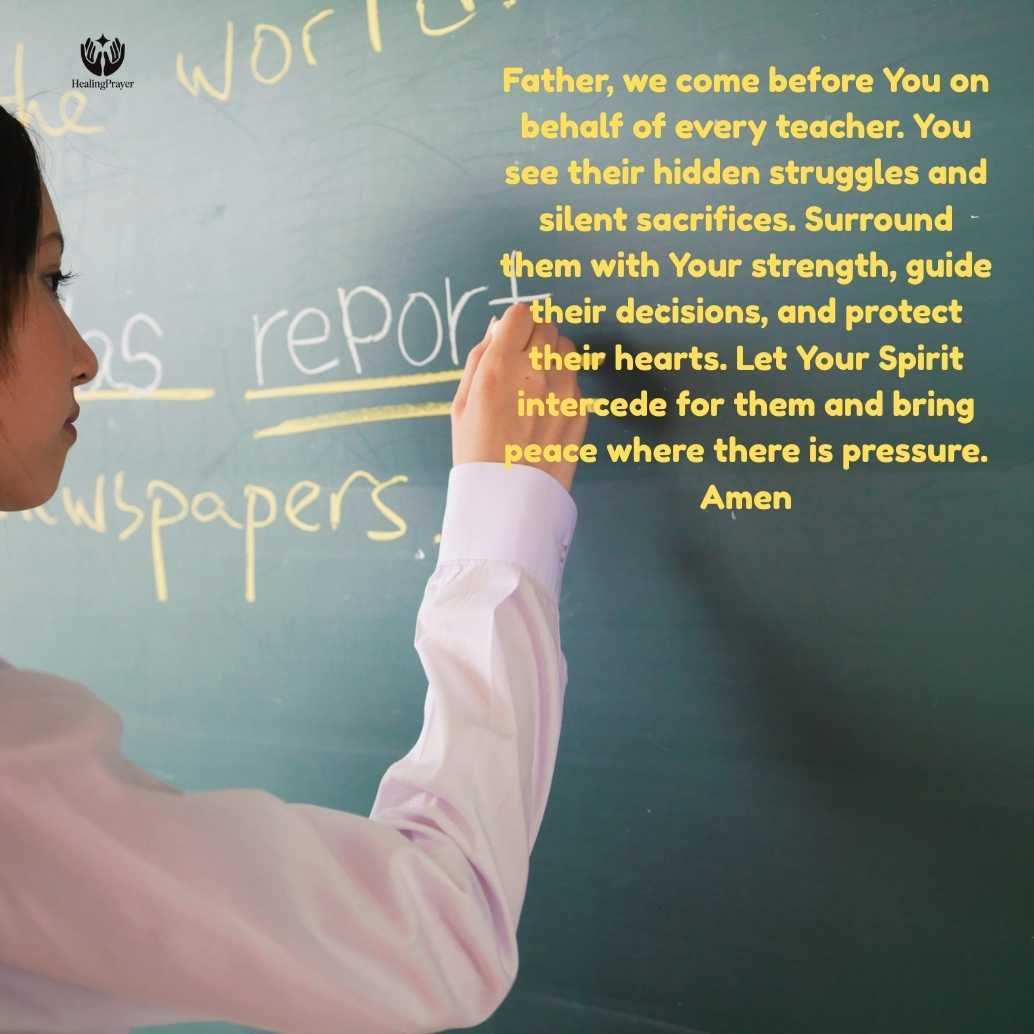 35+ Powerful Prayers for Teachers with Bible Verses