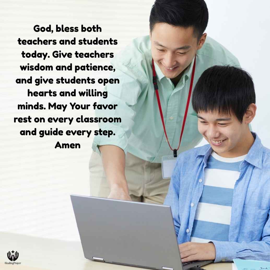 35+ Powerful Prayers for Teachers with Bible Verses